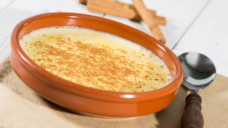 Receta fácil de Crema Catalana en 5 pasos - Paulina Cocina