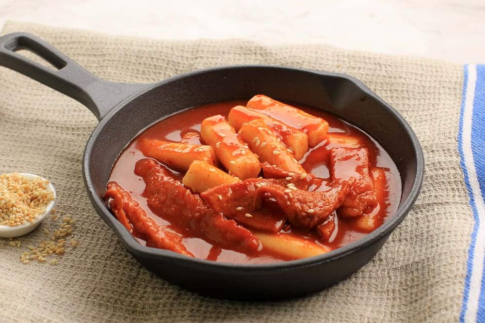 Receta Tteokbokki en 6 pasos fáciles - Paulina Cocina